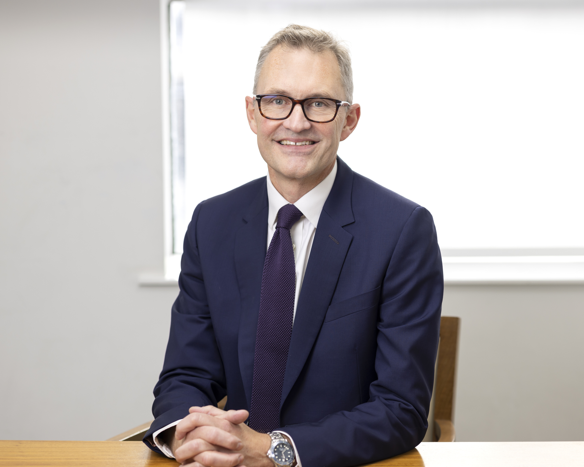 Leading Orthopaedic Consultant | Mr Rob Pollock